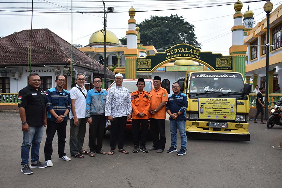 Pondok Pesantren SURYALAYA
